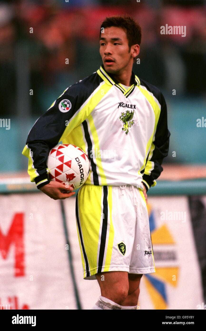 Hidetoshi nakata roma hi-res stock photography and images - Alamy