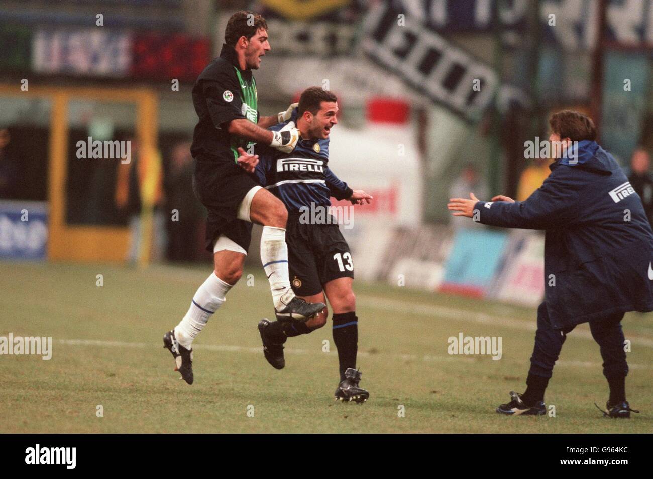 Italian Soccer - Italian Cup - Inter Milan v Lazio. Inter Milan's Ze ...