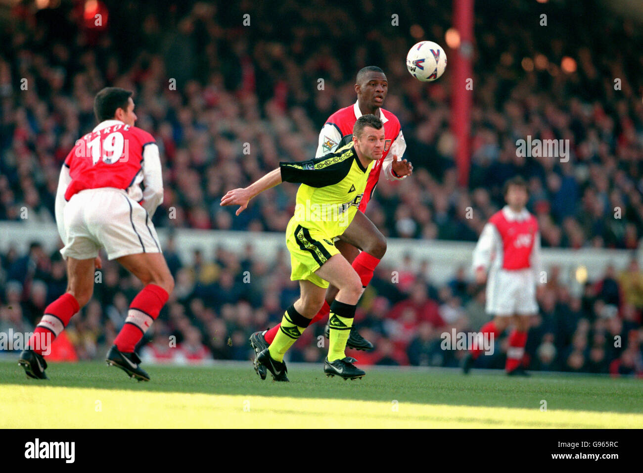 Patrick vieira of arsenal centre hi-res stock photography and images - Alamy