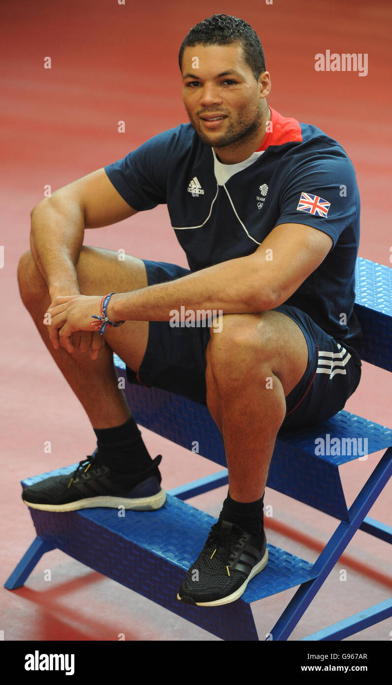 Super heavyweight joe joyce hi-res stock photography and images - Alamy