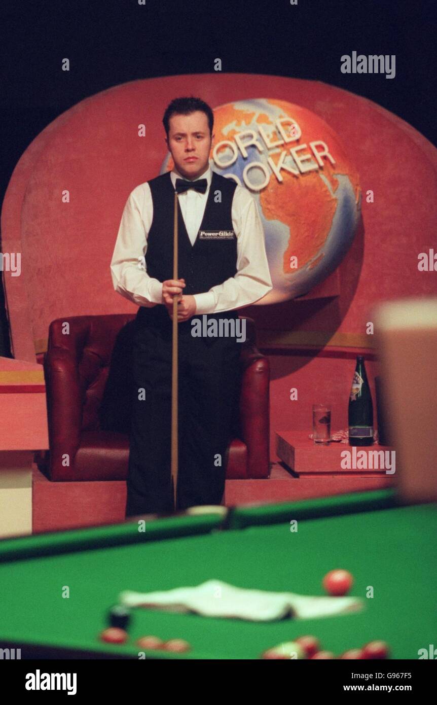 Snooker embassy world snooker championships hi-res stock photography ...