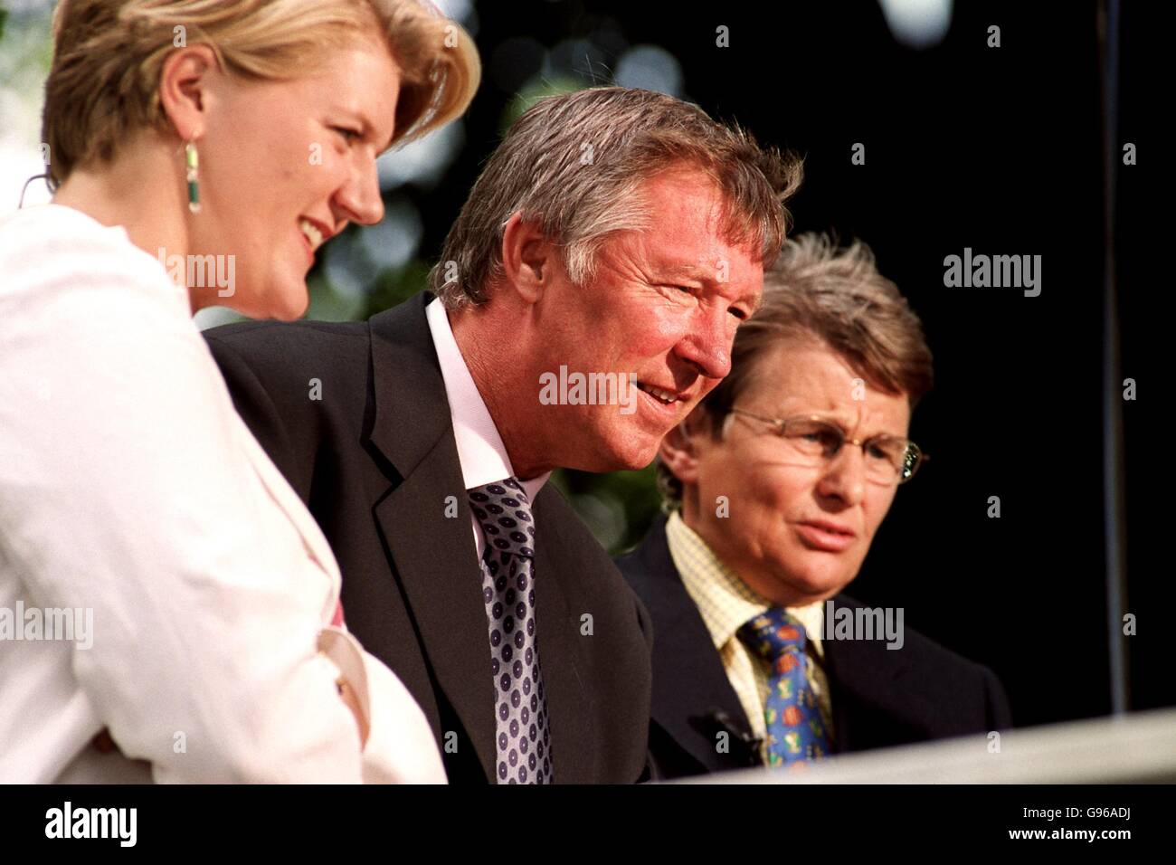 Commentators horse hi-res stock photography and images - Alamy