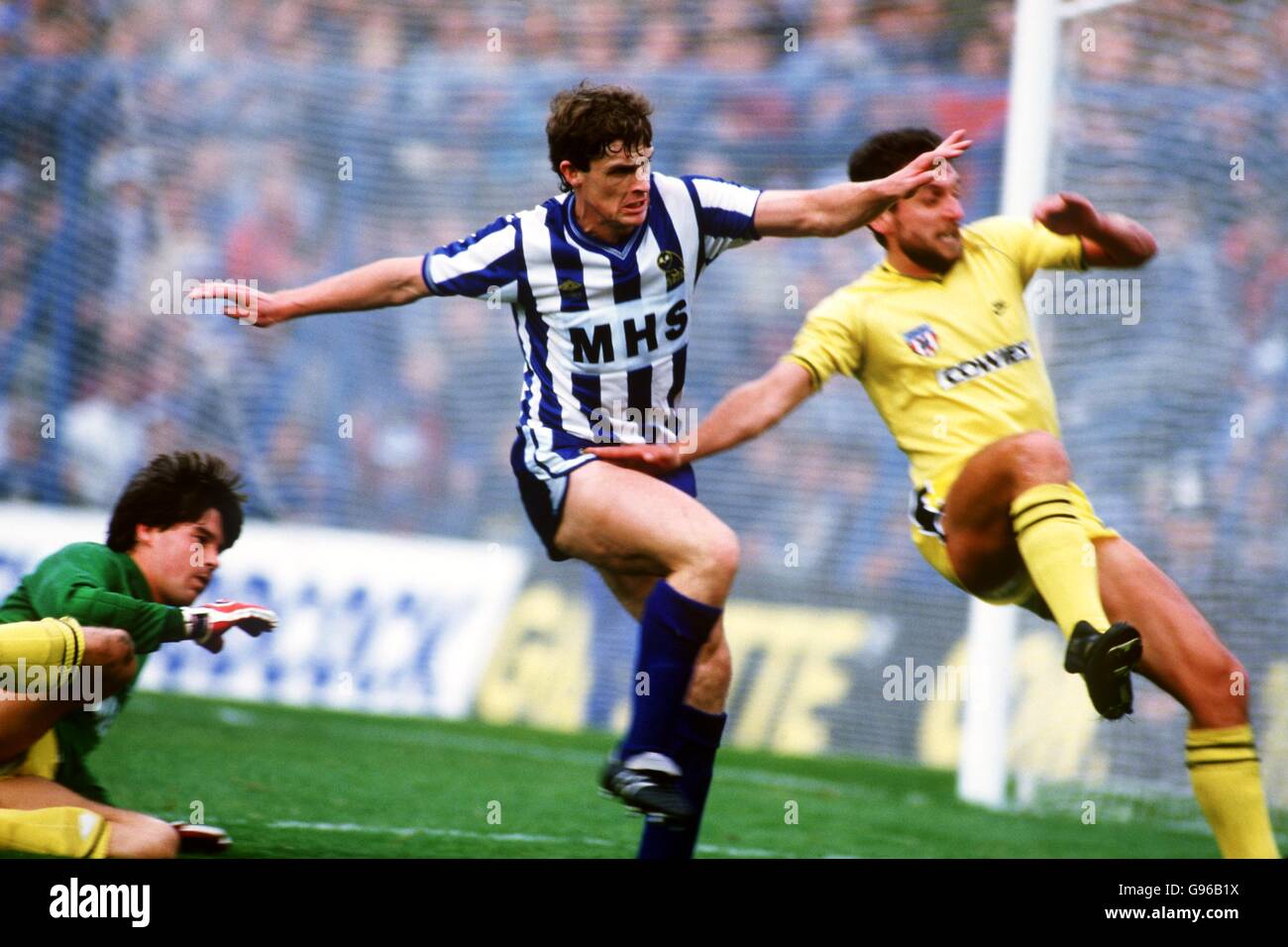 Peter daniel football sunderland hi-res stock photography and images ...