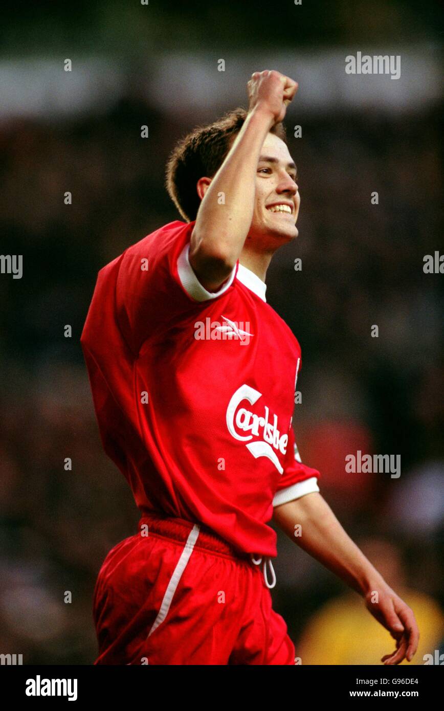 Michael owen liverpool celebrates hi-res stock photography and images ...