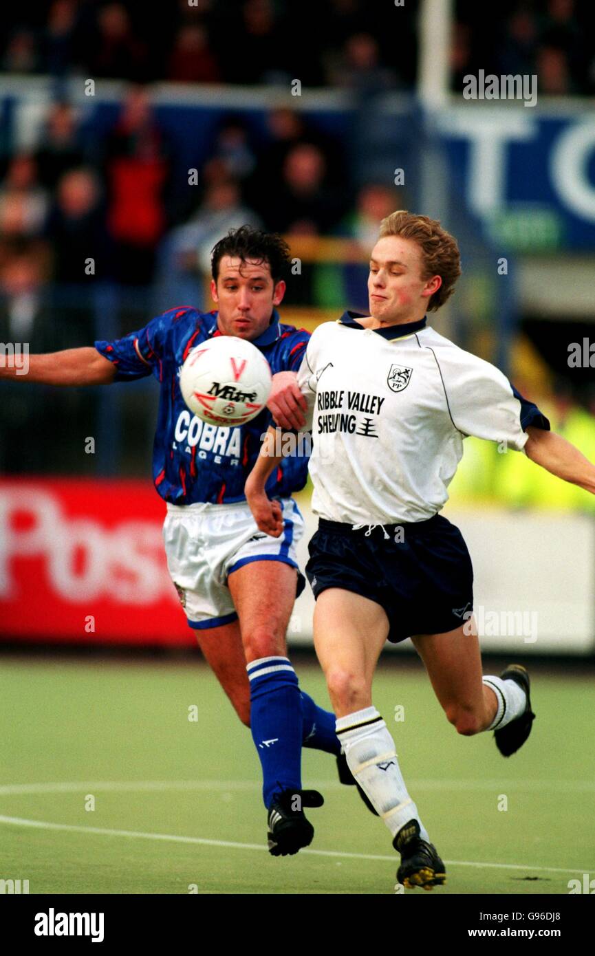 David frain hi-res stock photography and images - Alamy