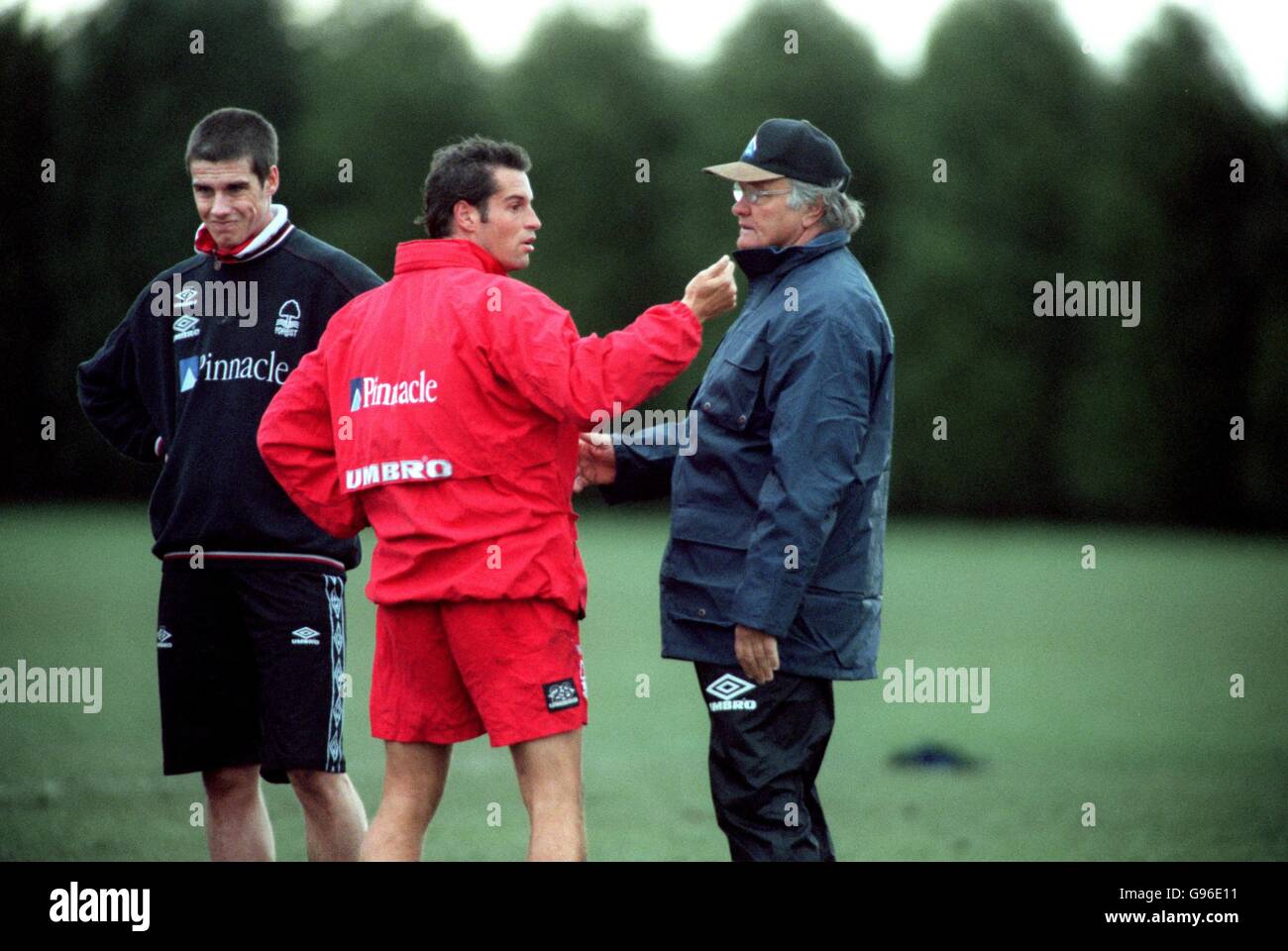 Ron Atkinson, (r) Nottingham Forest Manager takes charge of training ...