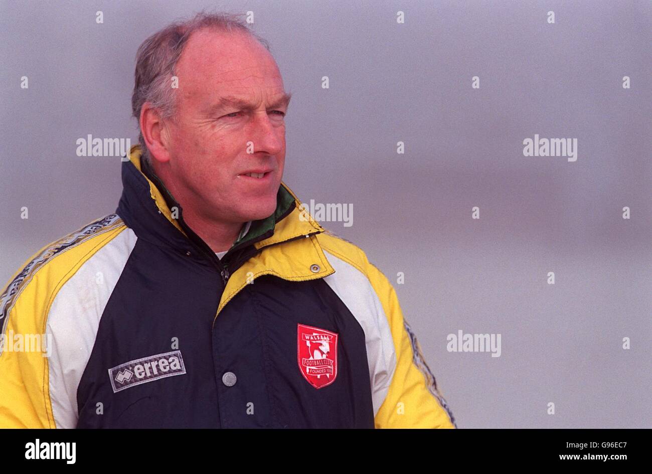 English League Soccer - Walsall training. Walsall Manager Ray Graydon ...