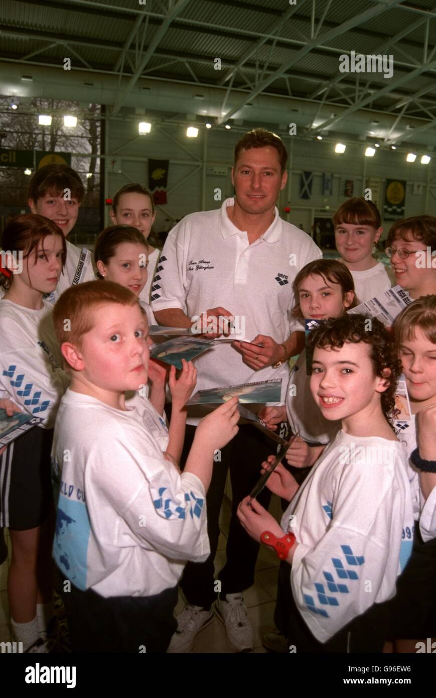 Swimming - Fina World Cup - Glasgow. Nick Gillingham signs autographs ...
