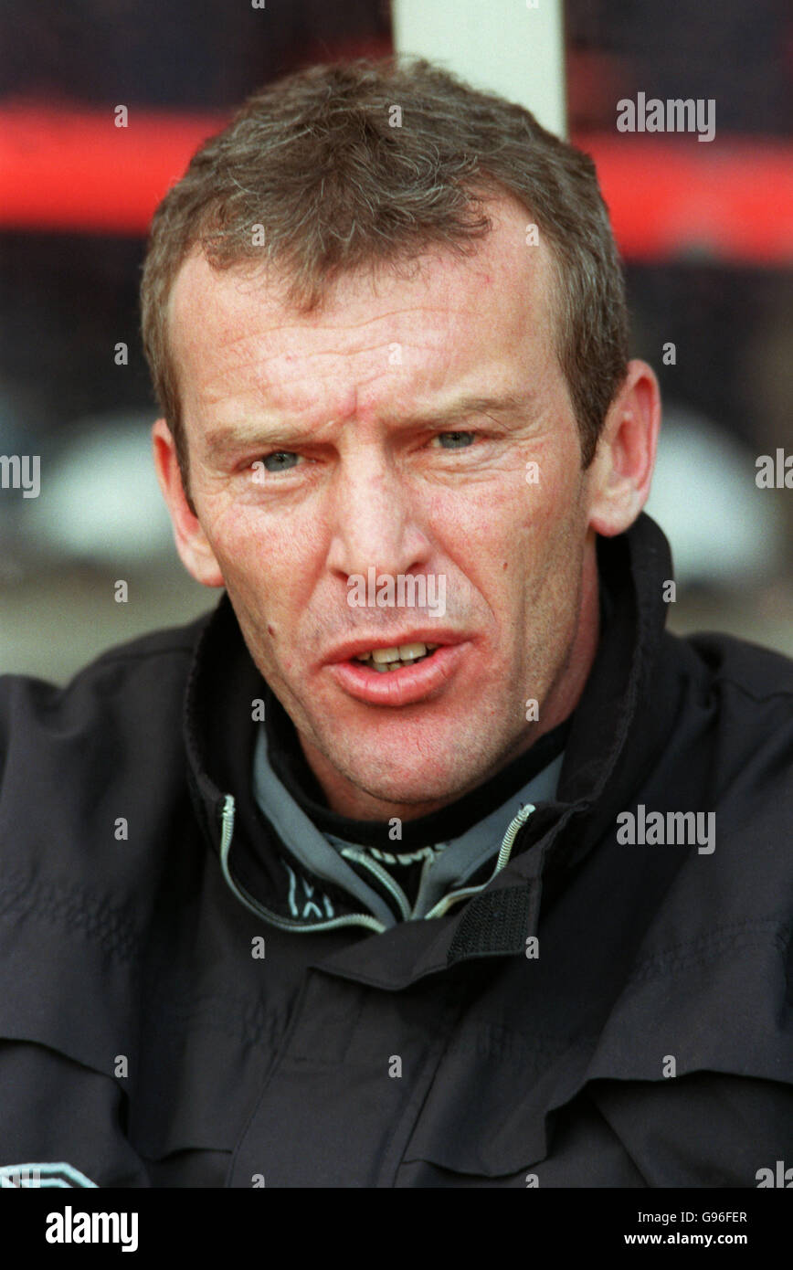 Graham rix chelsea hi-res stock photography and images - Alamy