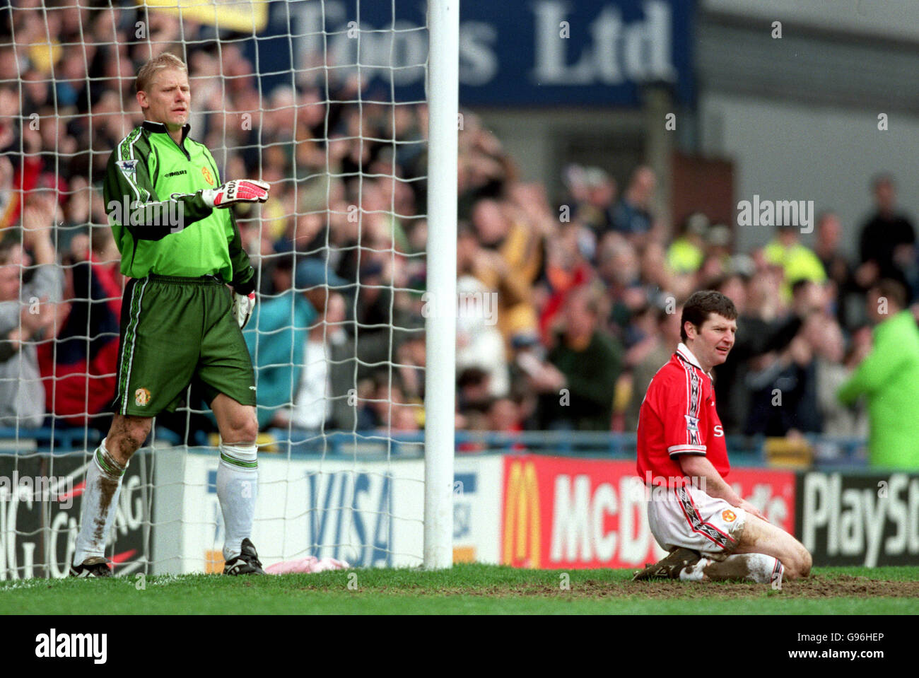 Manchester uniteds peter schmeichel hi-res stock photography and images ...