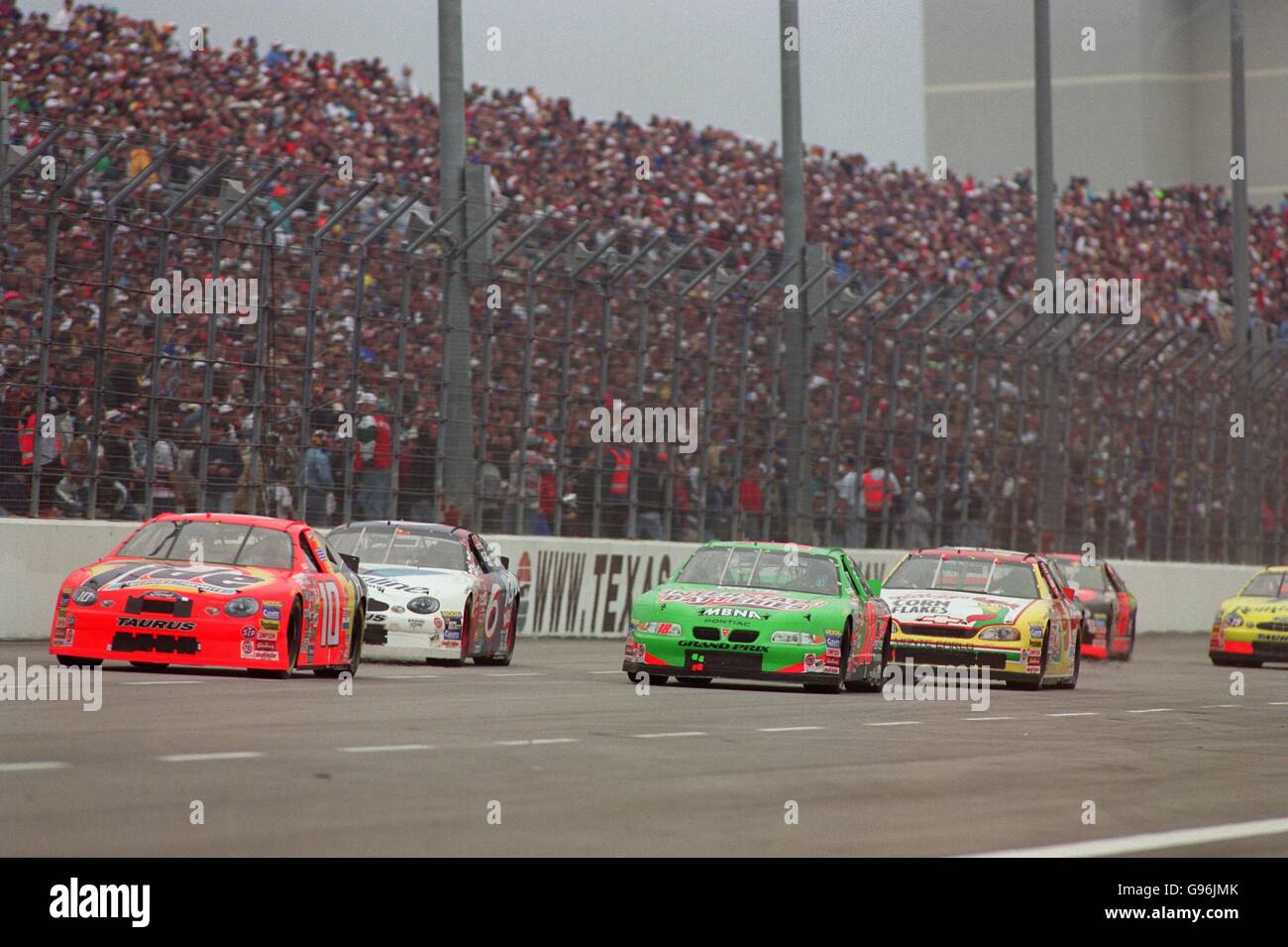Motoracing - Nascar Winston Cup- Primestar 500, Texas Motor Speedway ...