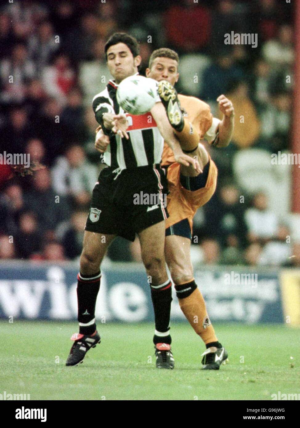 Keith curle wolves hi-res stock photography and images - Alamy