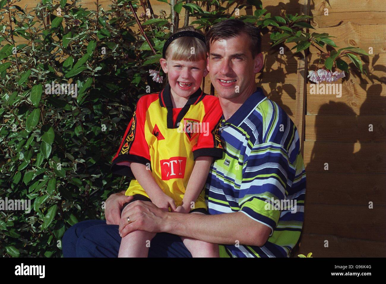 Soccer - Alec Chamberlain Feature Stock Photo - Alamy
