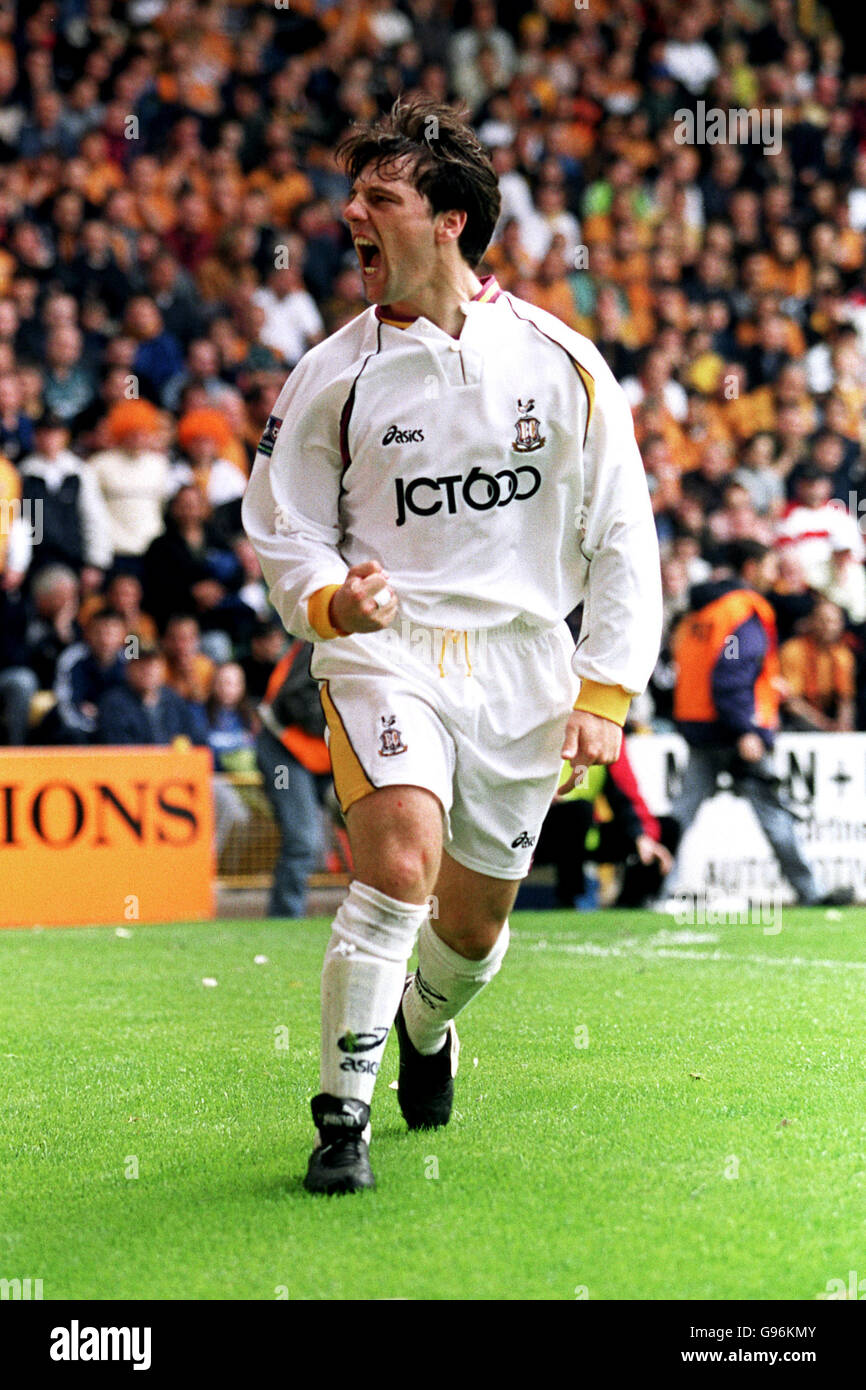 Bradford City's Robbie Blake celebrates the third goal as Bradford gain ...
