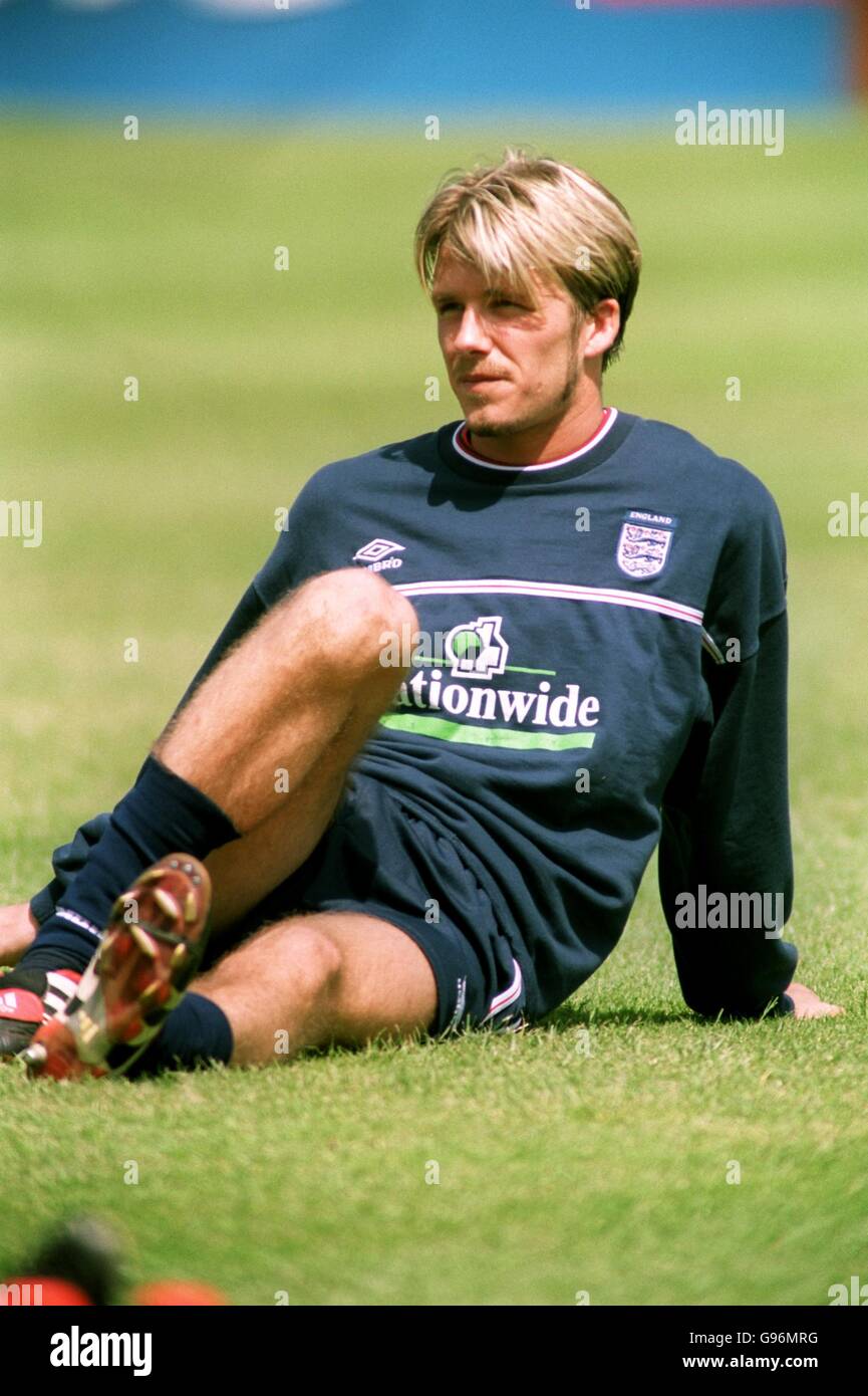 Soccer - Euro 2000 Qualifier - Group Five - England v Sweden - England ...