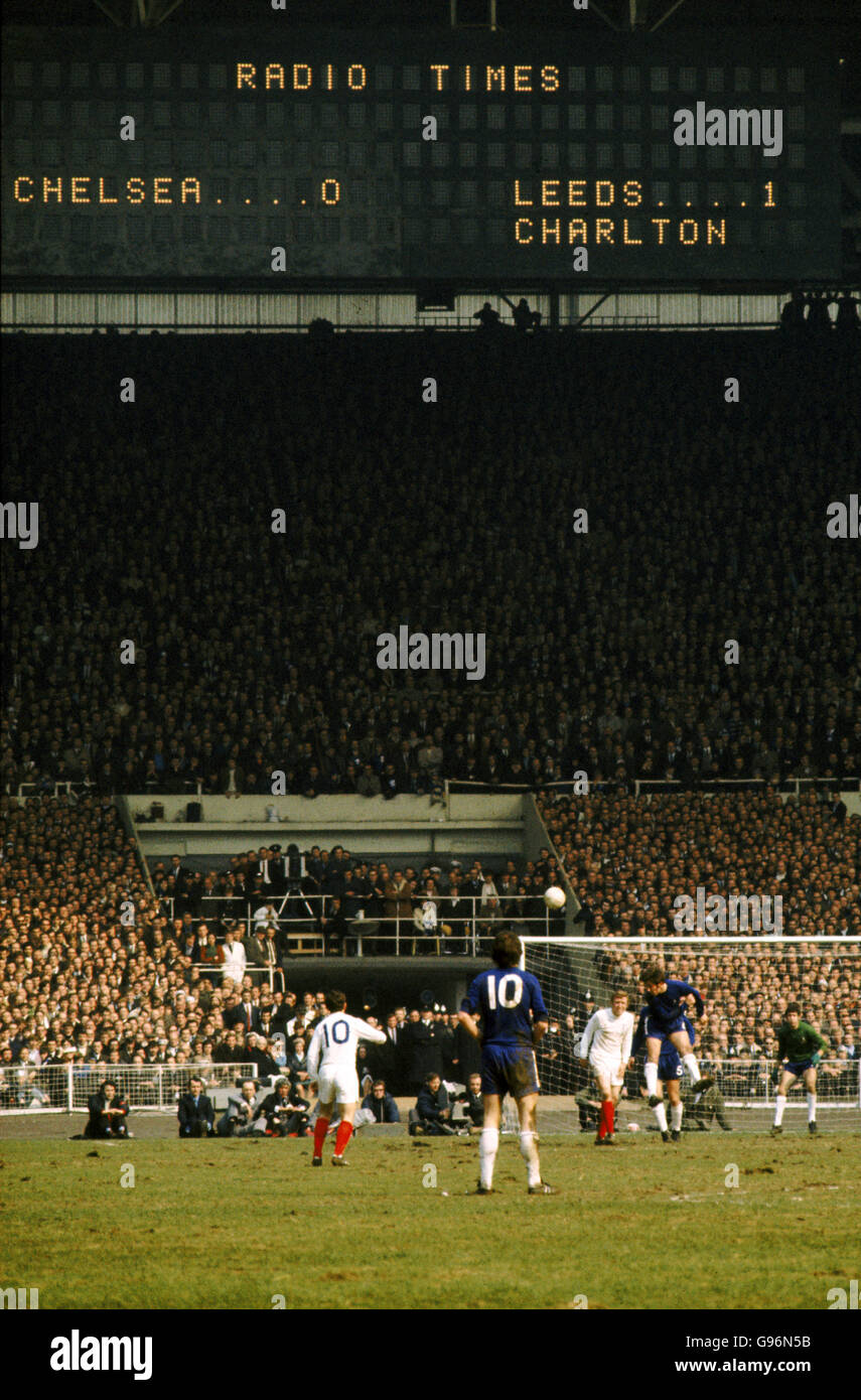 Chelsea leeds fa cup final hi-res stock photography and images - Alamy