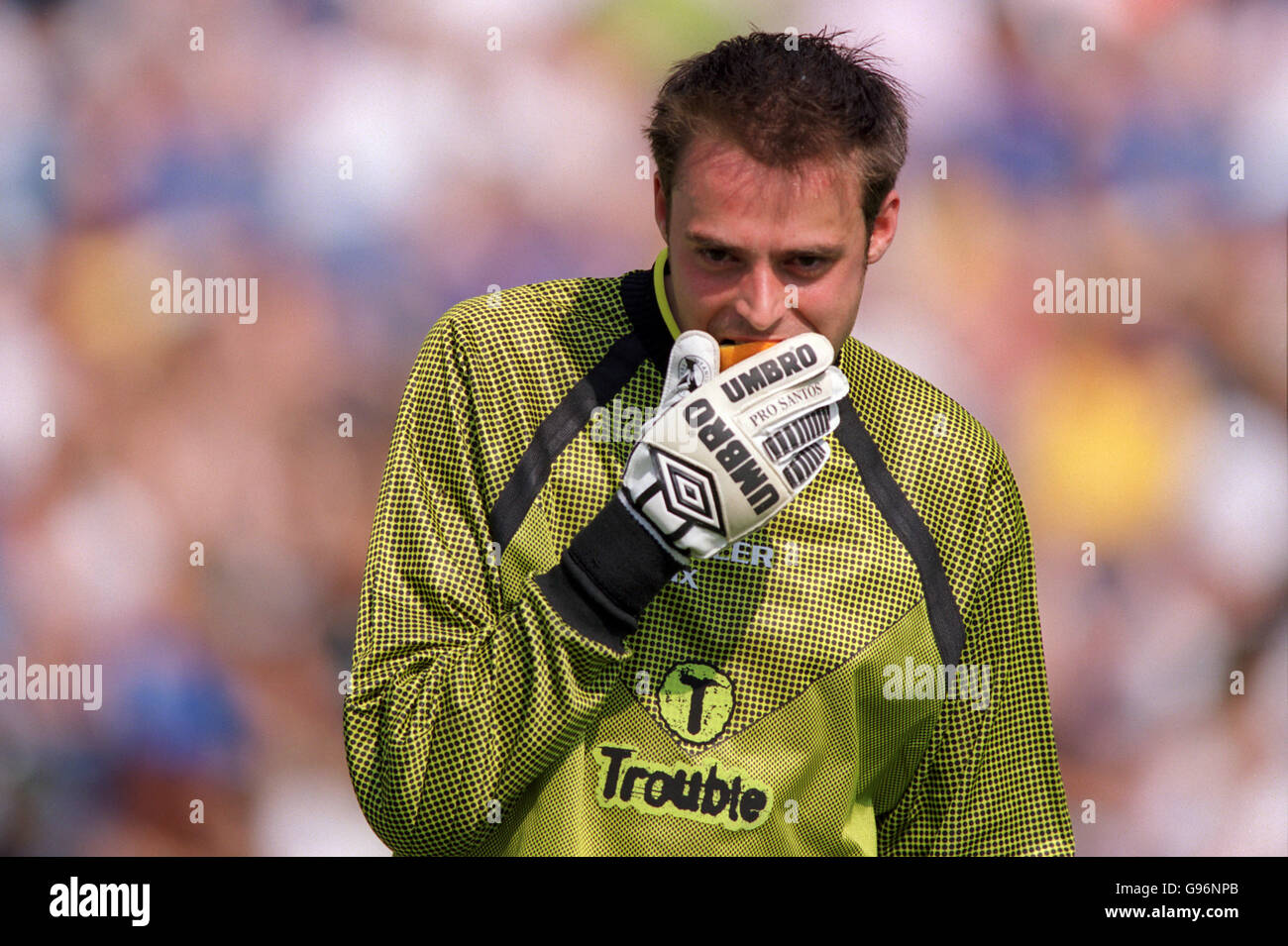 Goalkeeper for robbie williams team hi-res stock photography and images ...