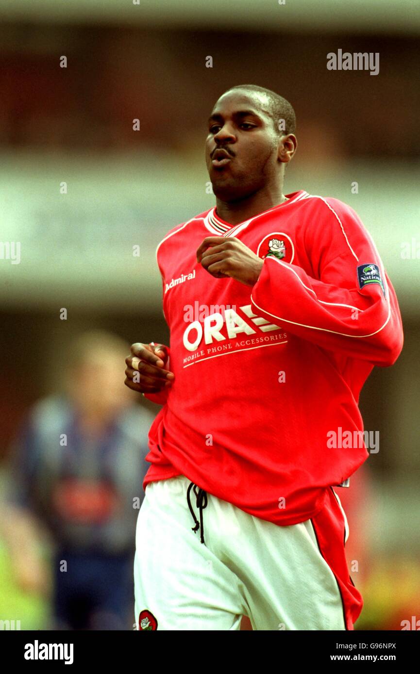 Bruce dyer hi-res stock photography and images - Alamy