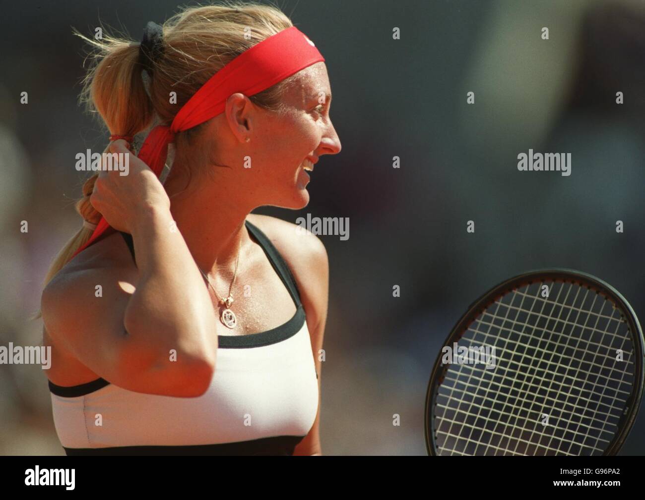 Mary pierce enjoying herself during her straight sets win hi-res stock ...
