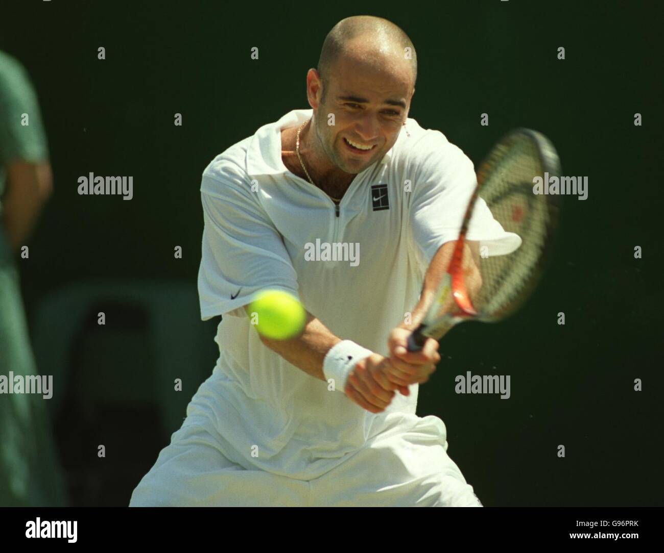 Andre agassi returns a backhand hi-res stock photography and images - Alamy