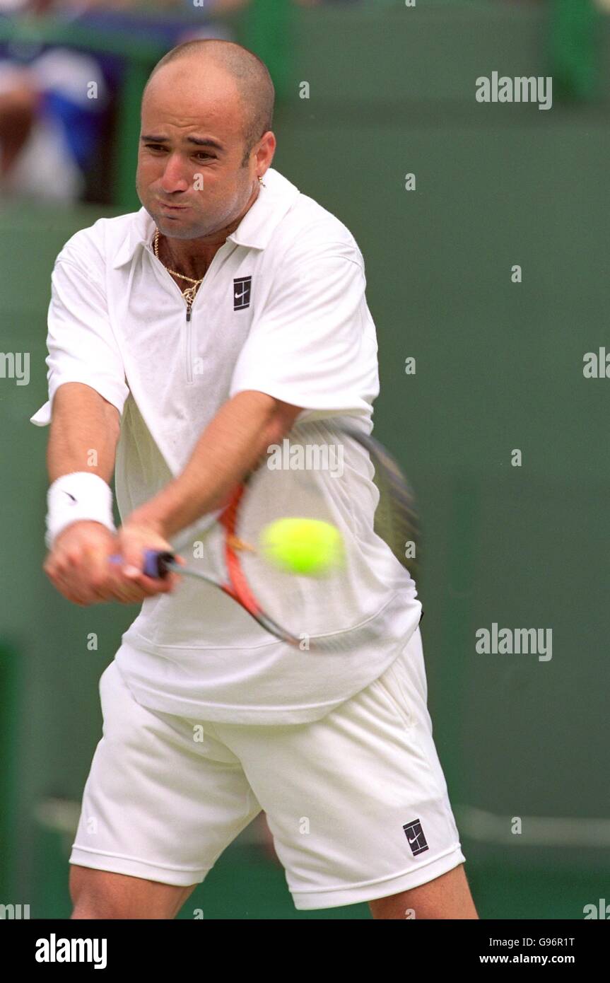 Guillermo canas v andre agassi hi-res stock photography and images - Alamy