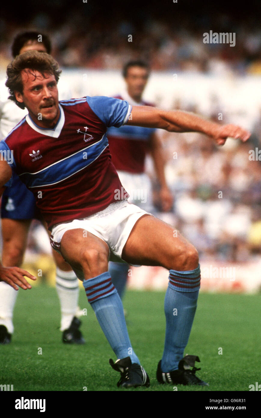 The bill nicholson hi-res stock photography and images - Alamy