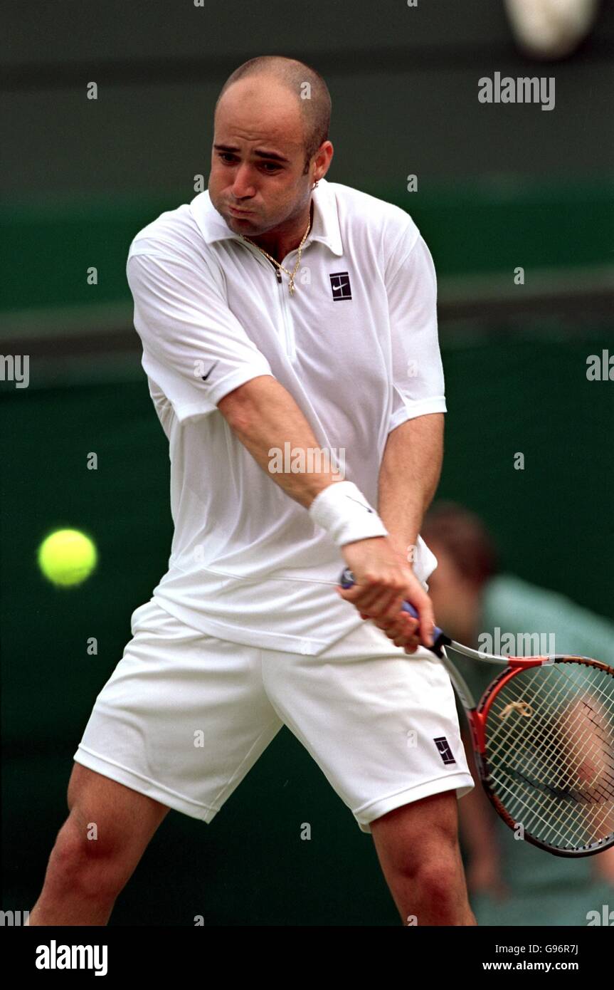 Guillermo canas v andre agassi hi-res stock photography and images - Alamy