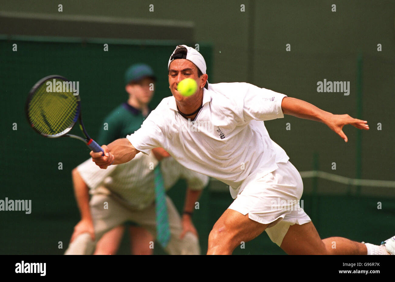 Guillermo canas v andre agassi hi-res stock photography and images - Alamy
