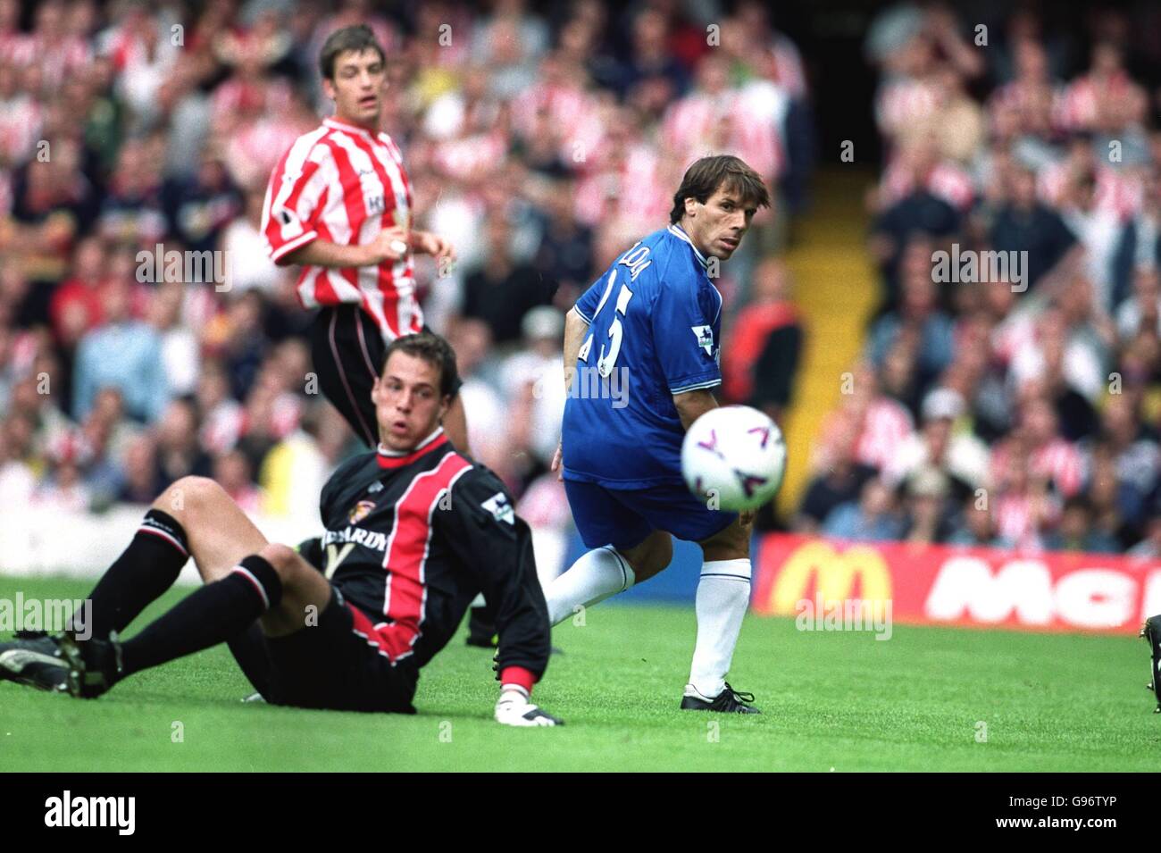 Sunderland goalkeeper thomas sorensen hi-res stock photography and ...