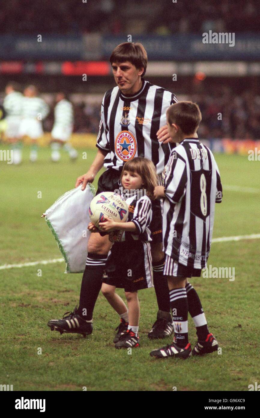 Peter beardsley with his daughter stacey hi-res stock photography and ...