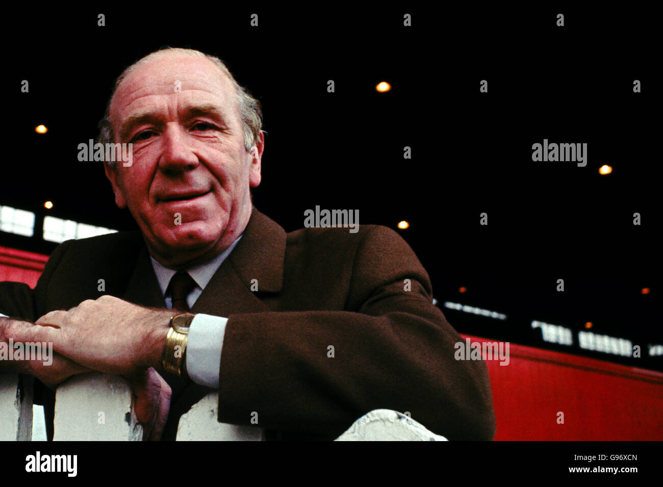 Sir matt busby manager hi-res stock photography and images - Alamy