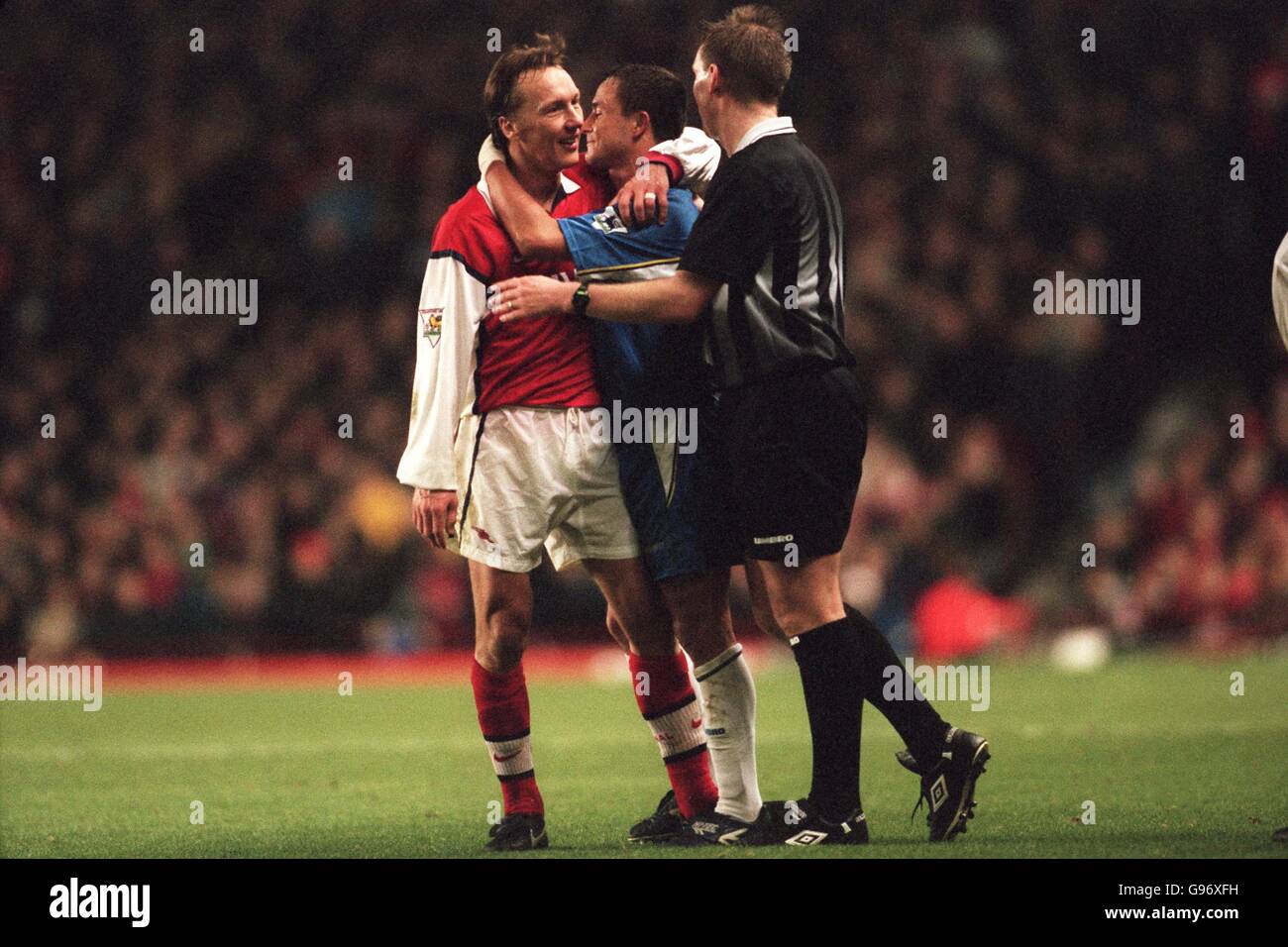 Chelsea vs arsenal soccer hi-res stock photography and images - Alamy