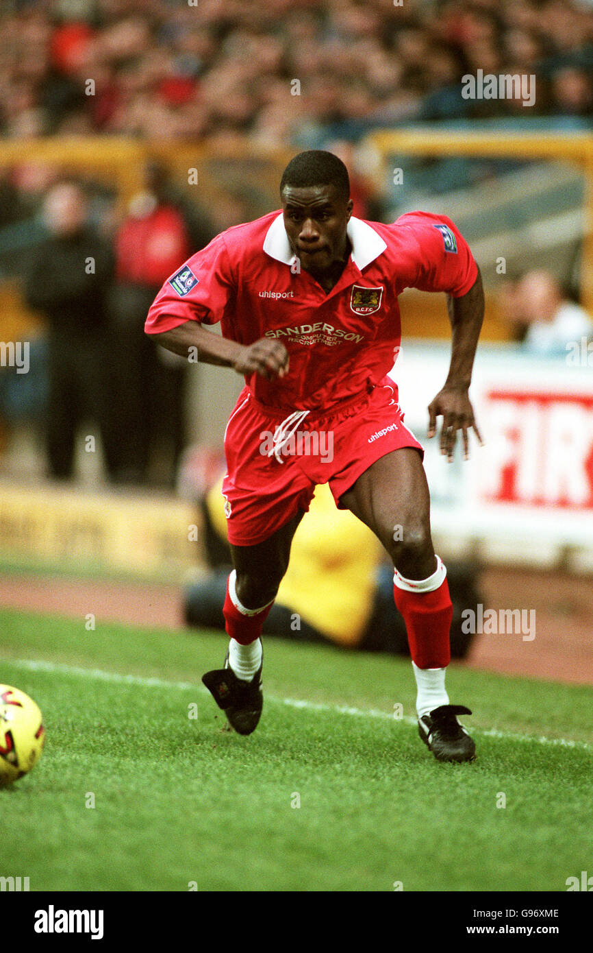 Akinbiyi bristol city hi-res stock photography and images - Alamy