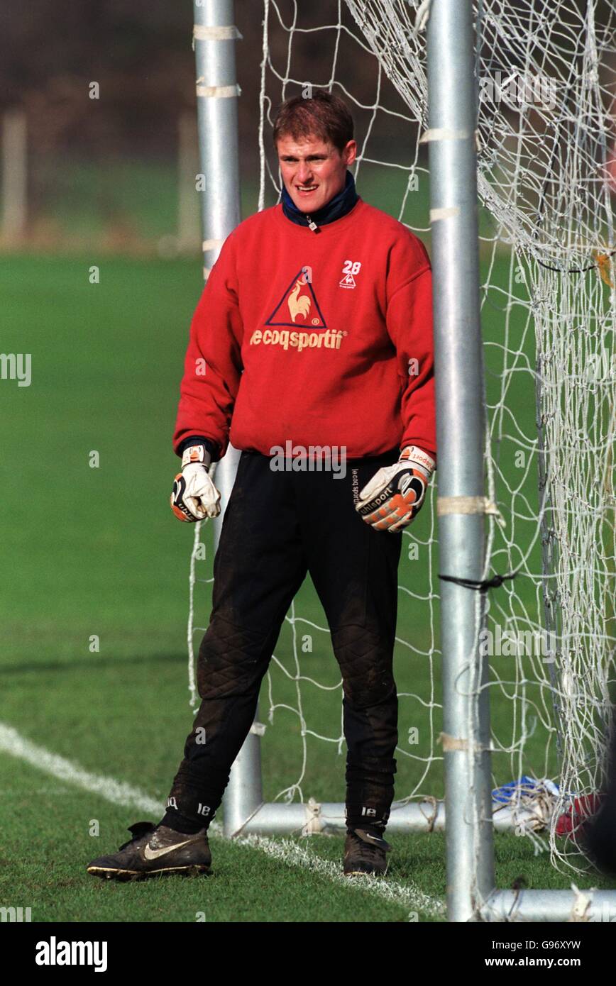 Simon royce hi-res stock photography and images - Alamy