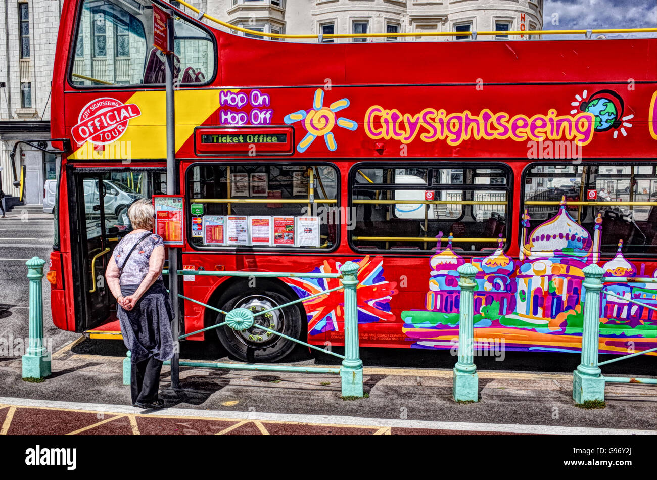 Brighton buses hi-res stock photography and images - Alamy