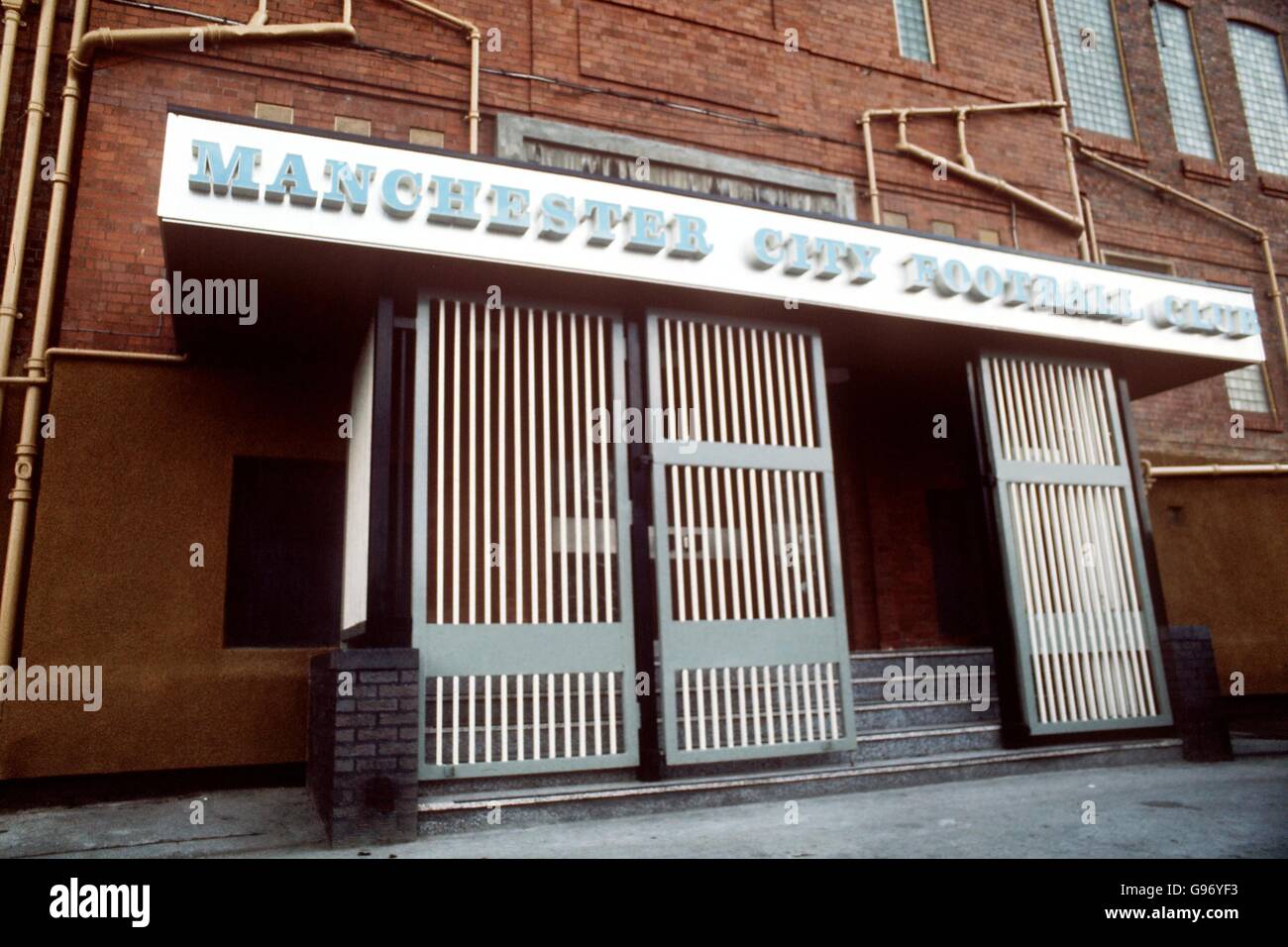 The main entrance to Maine Road, home of Manchester City Stock Photo ...