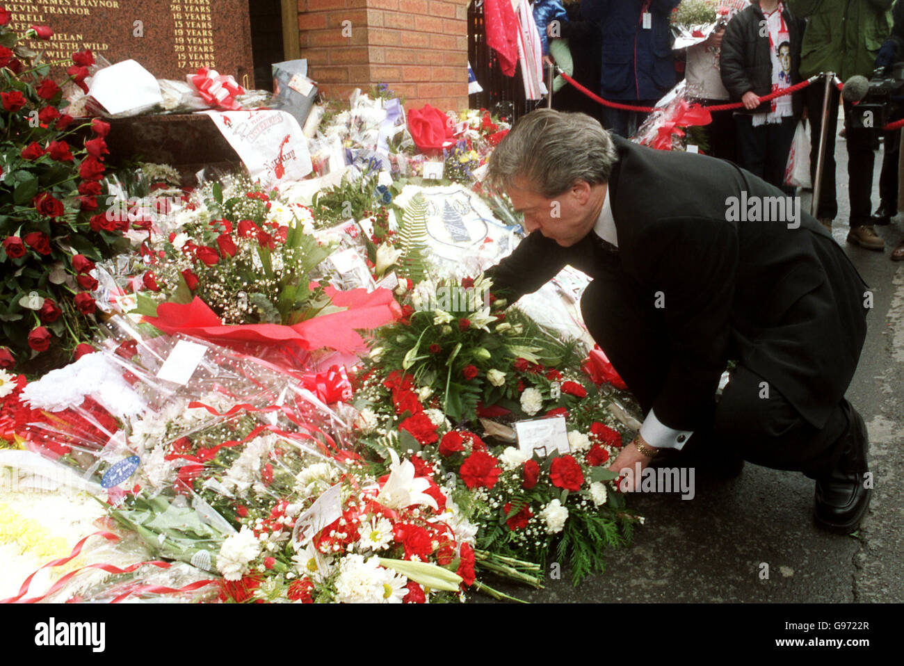 Sports Minister Tony Banks lays a wreath at the Hillsborough Memorial ...