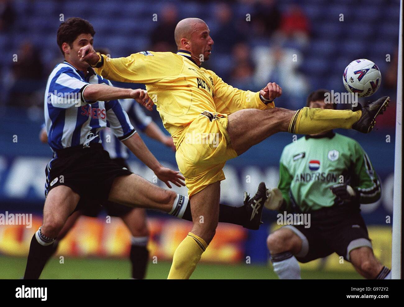 Soccer - FA Carling Premiership - Sheffield Wednesday v Chelsea ...