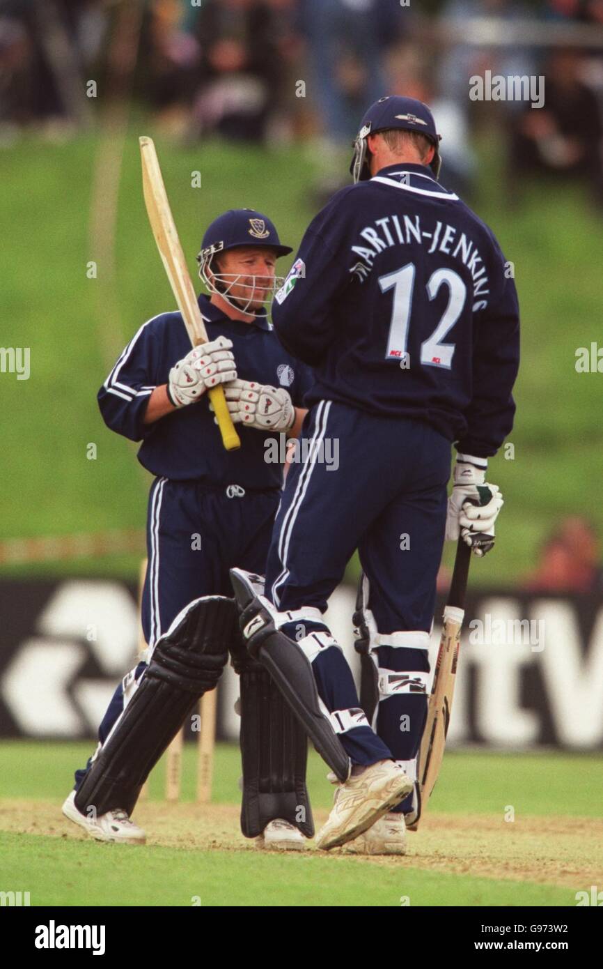 Humour bizarre long and short dwarf tall hi-res stock photography and ...