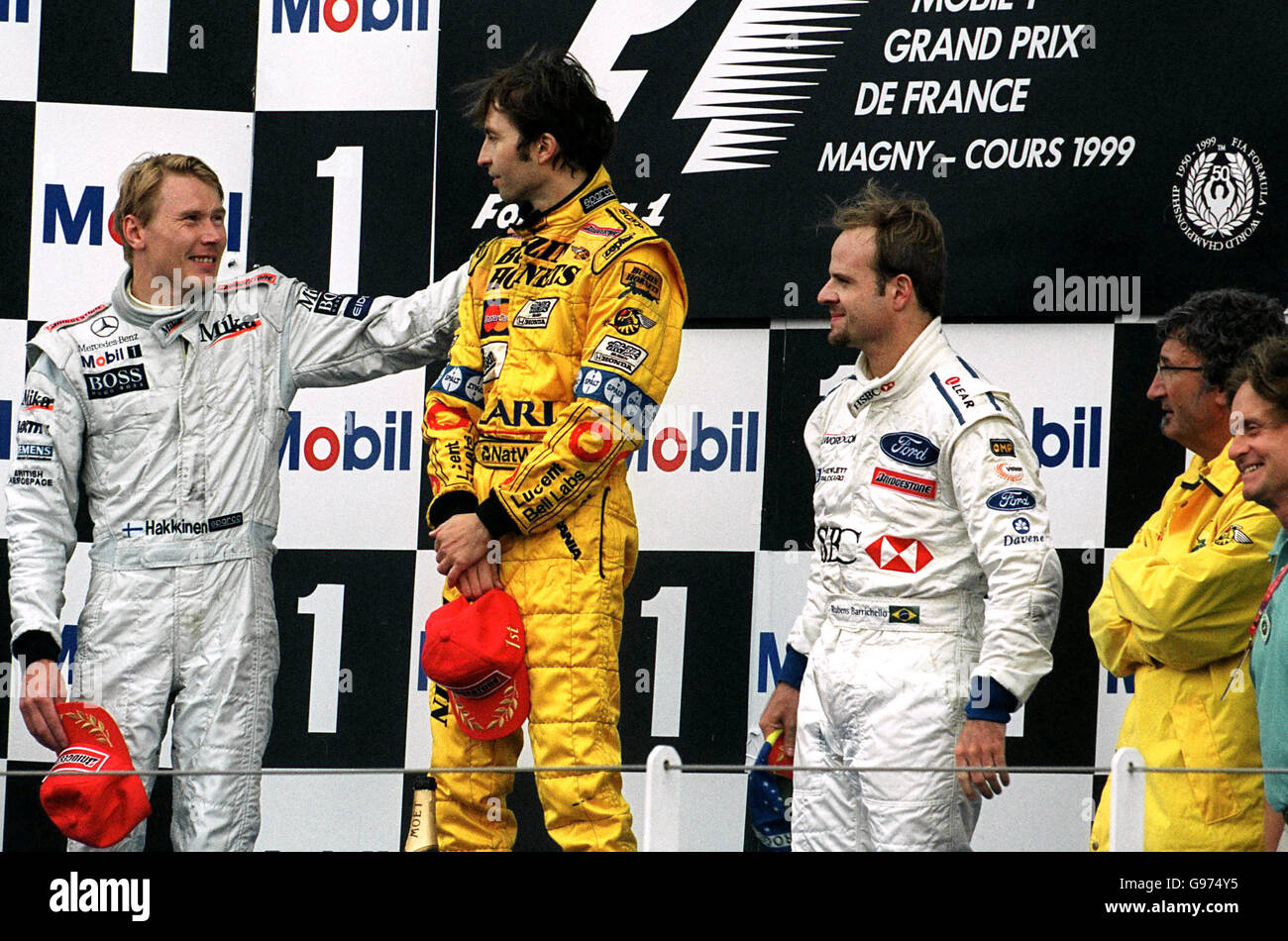 L r mika hakkinen congratulates heinz harald frentzen on his win hi-res ...