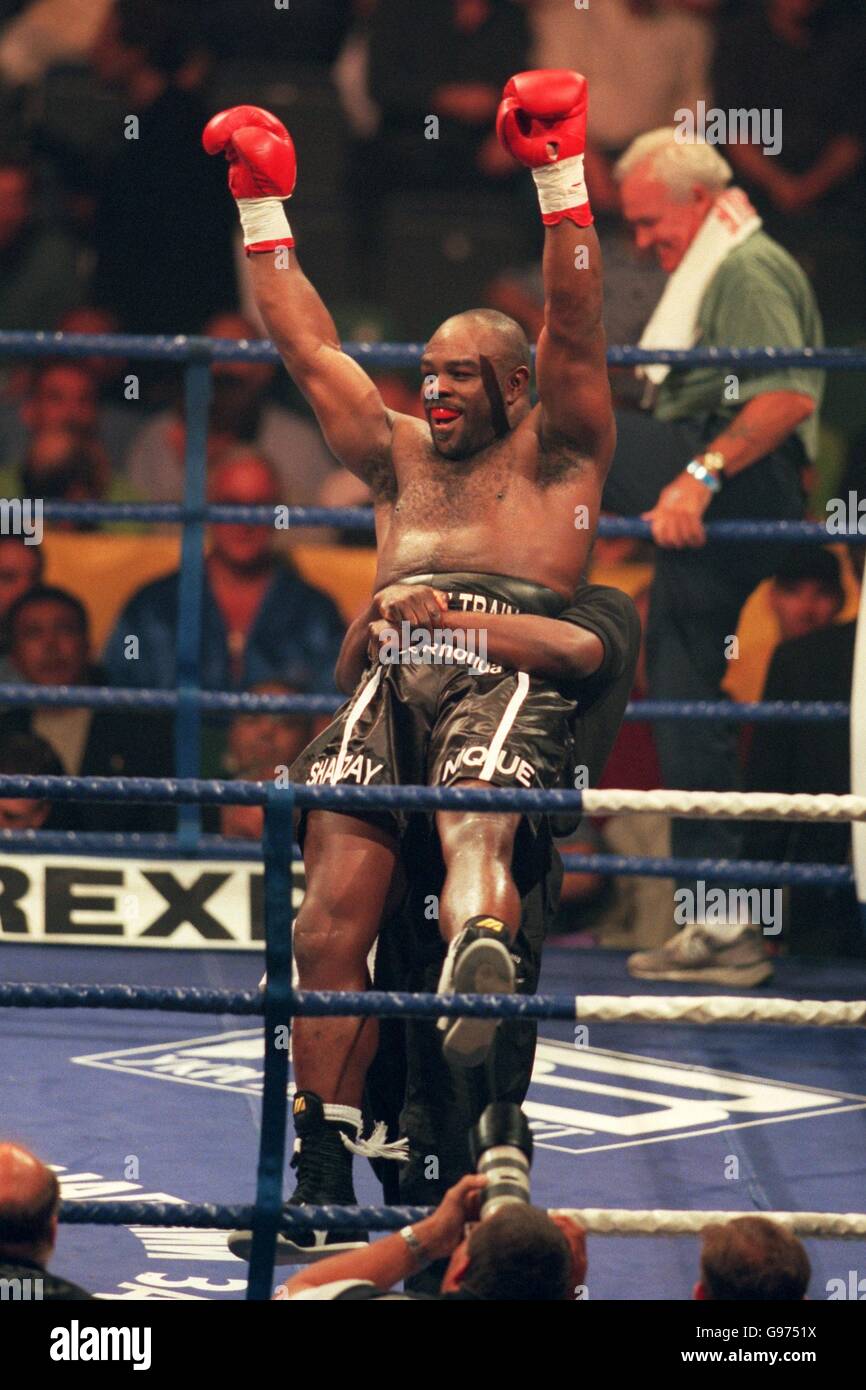 Julius francis celebrates retaining hi-res stock photography and images ...