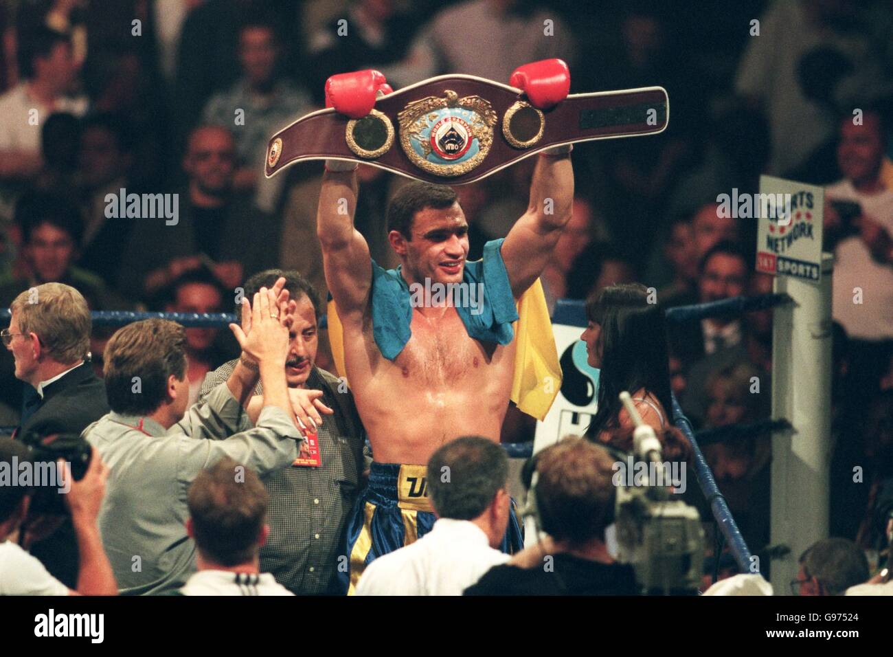 Boxing wbo heavyweight championship herbie hide v vitali klitschko hi ...