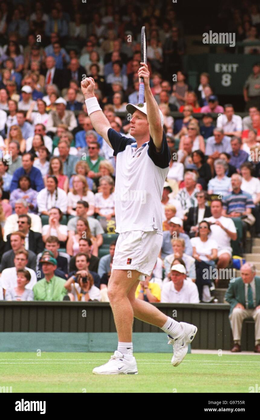 Tennis wimbledon championships mens singles round jim courier carlos ...