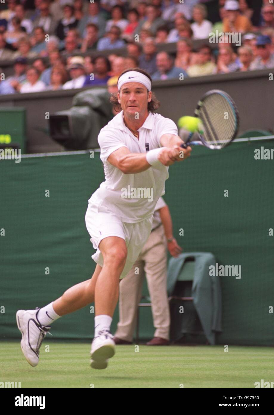 Jim courier v carlos moya hi-res stock photography and images - Alamy