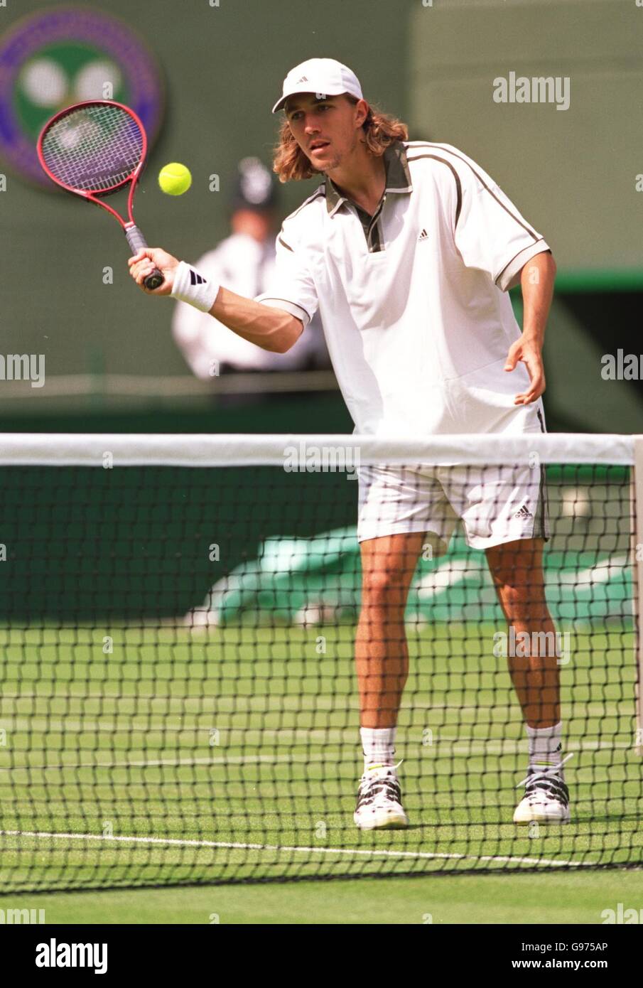 Tennis full length stock net hi-res stock photography and images - Alamy