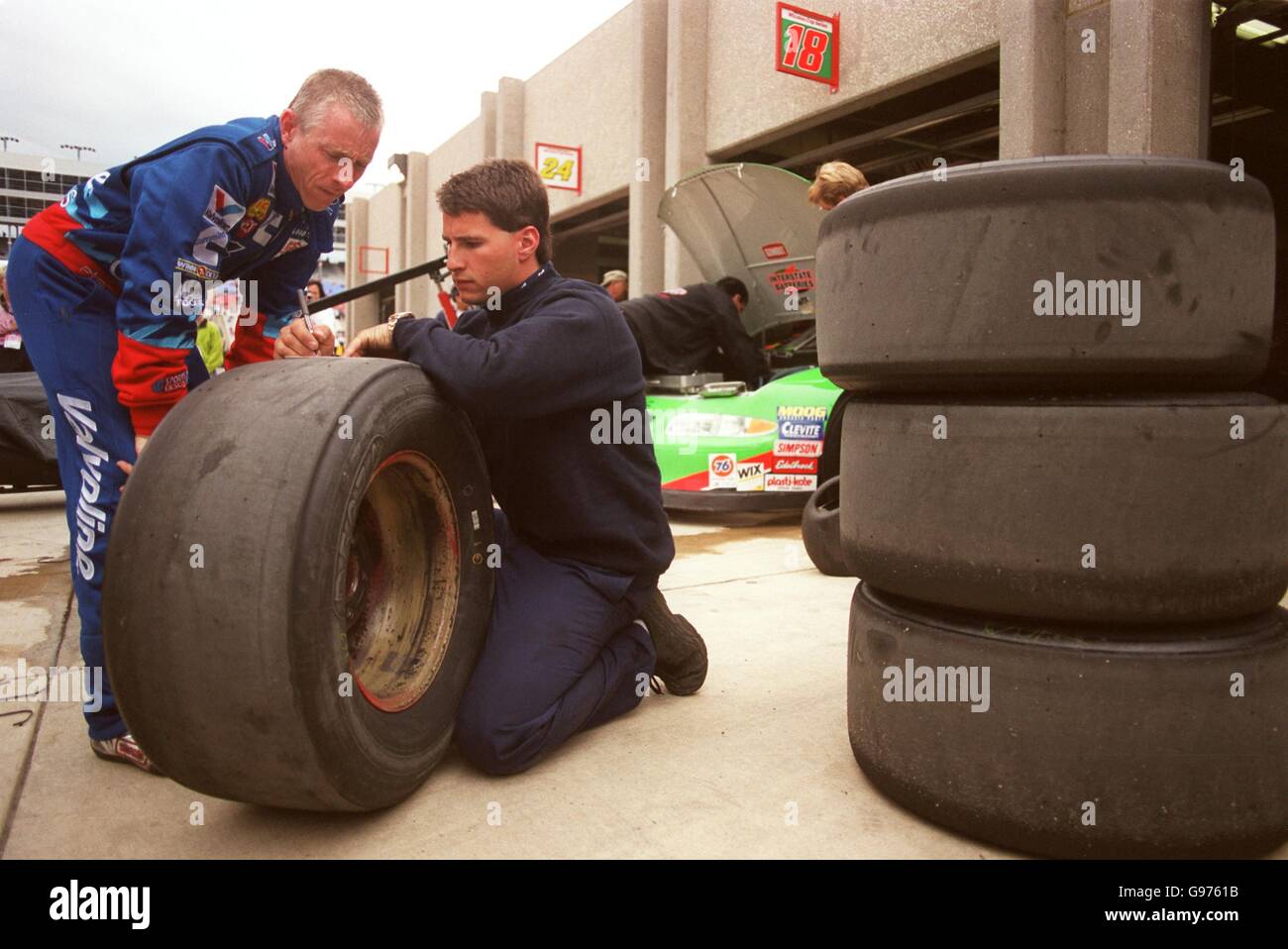 Motor Racing - NASCAR Winston Cup Series - Primestar 500 - Texas Motor ...