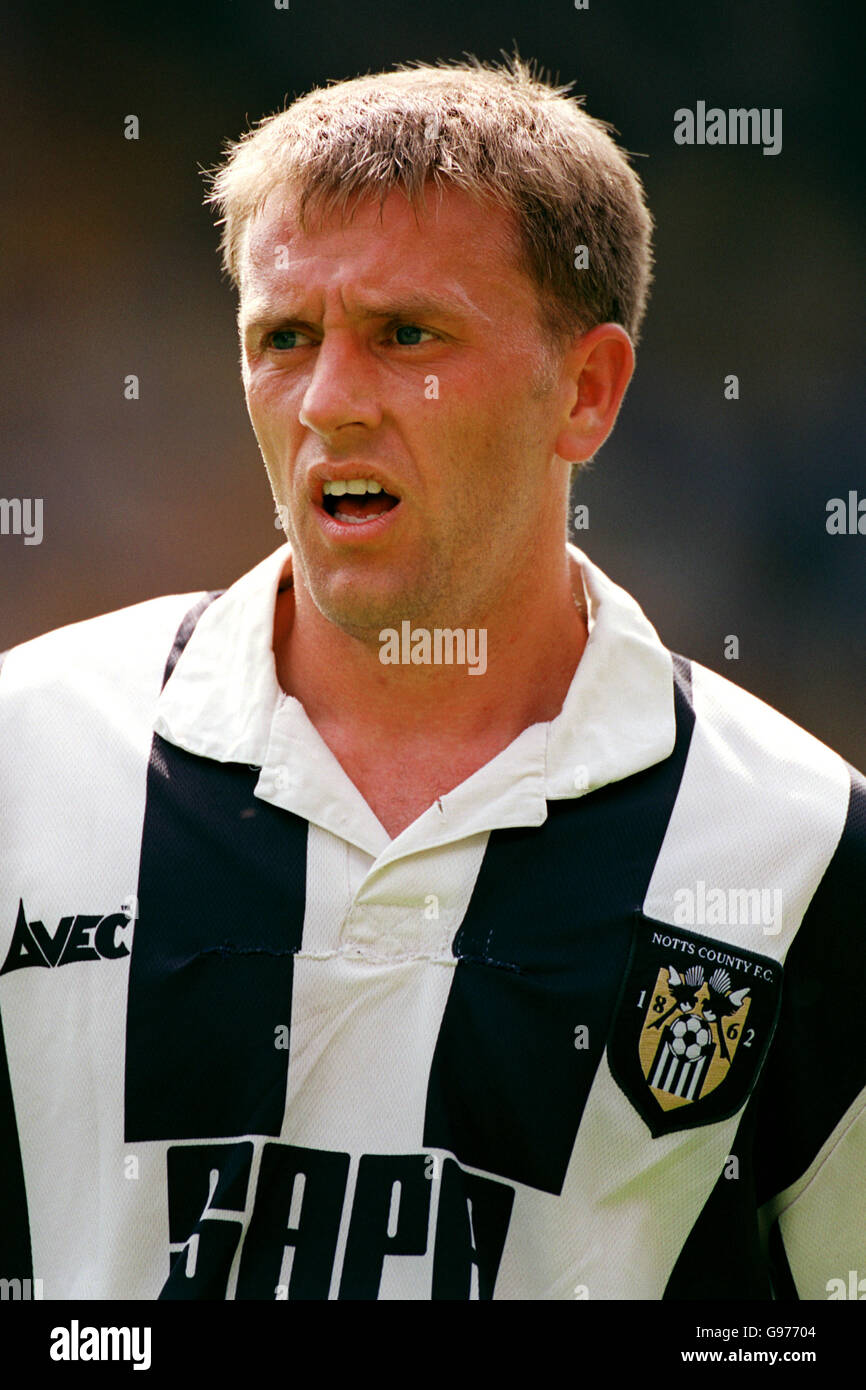 Mark robson hi-res stock photography and images - Alamy