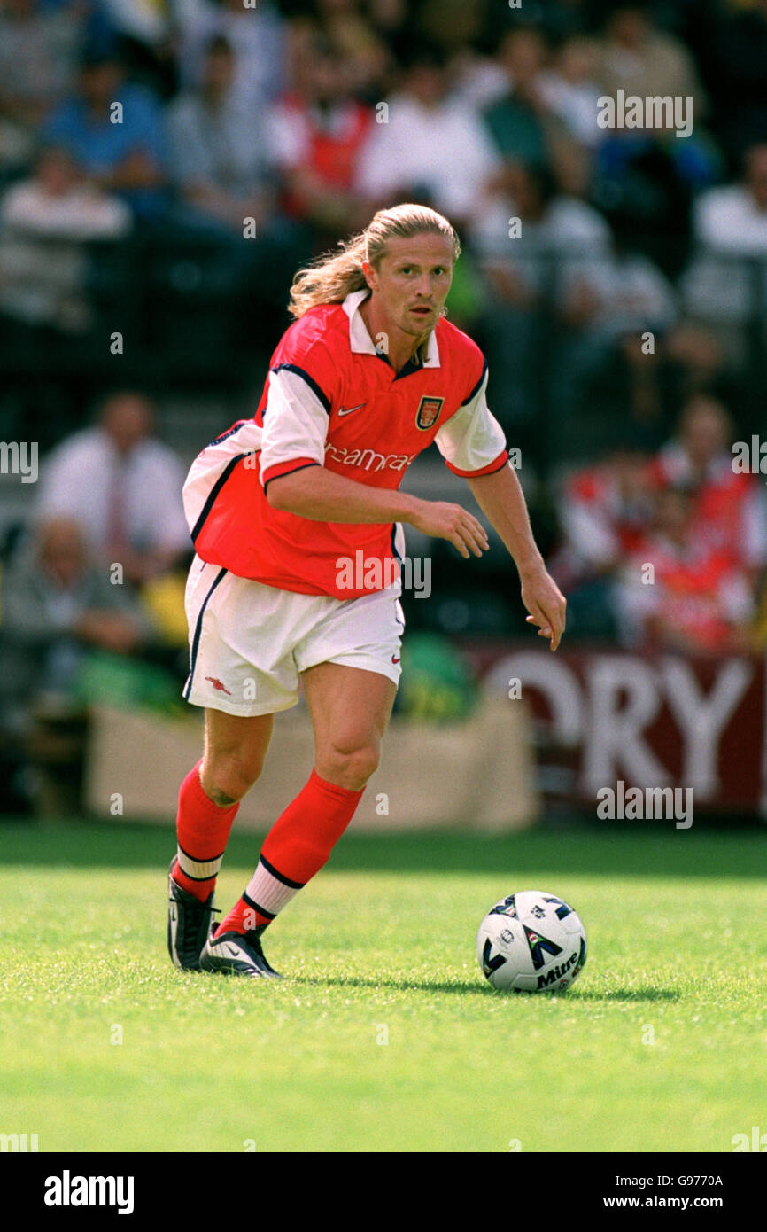 Emmanuel petit arsenal hi-res stock photography and images - Alamy