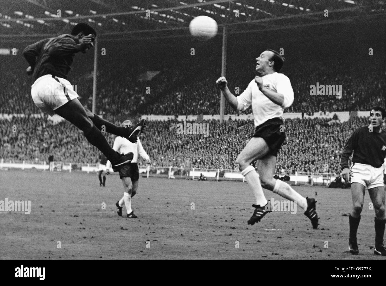 Nobby stiles hi-res stock photography and images - Alamy
