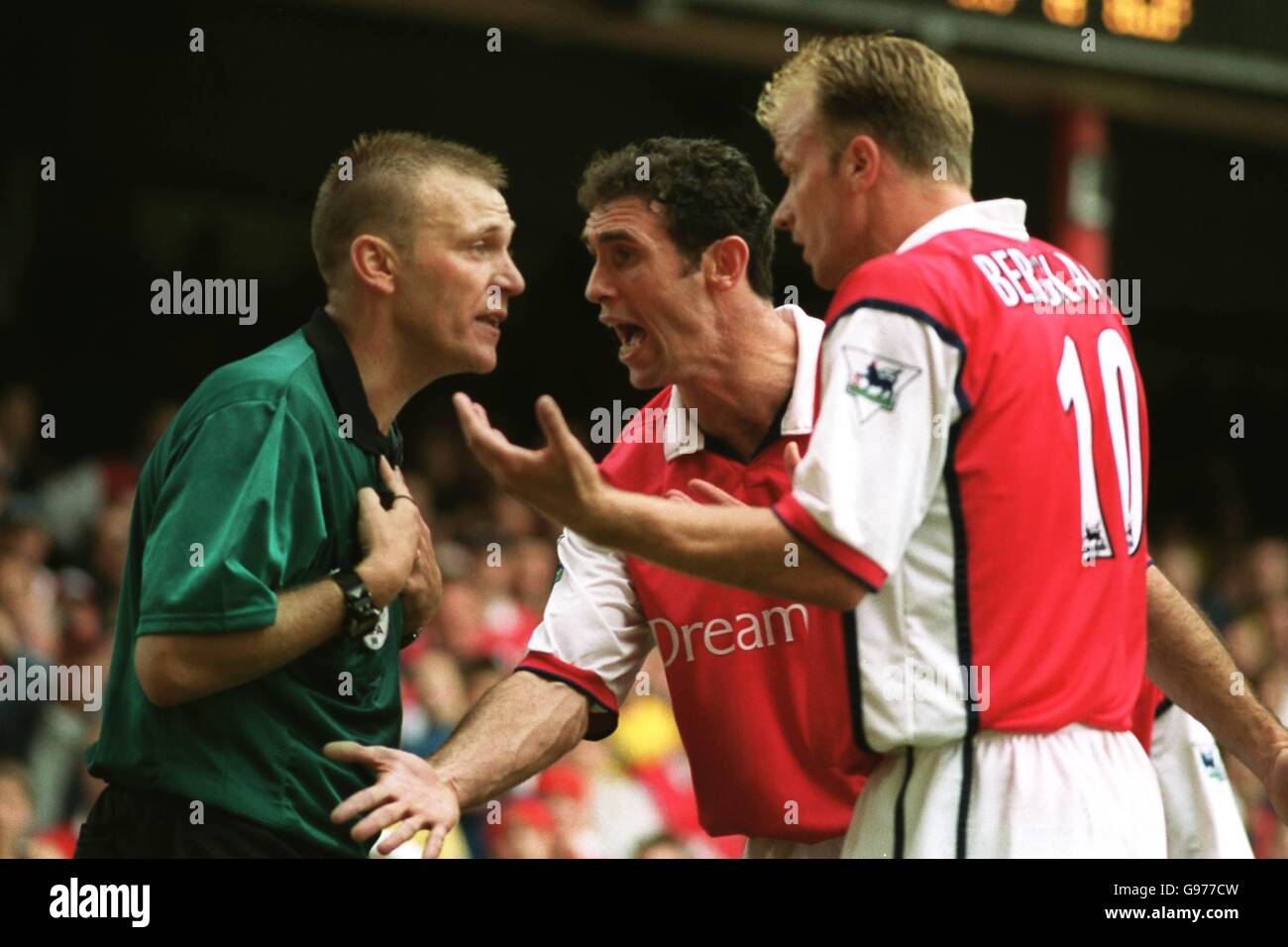 Football man utd argue hi-res stock photography and images - Alamy